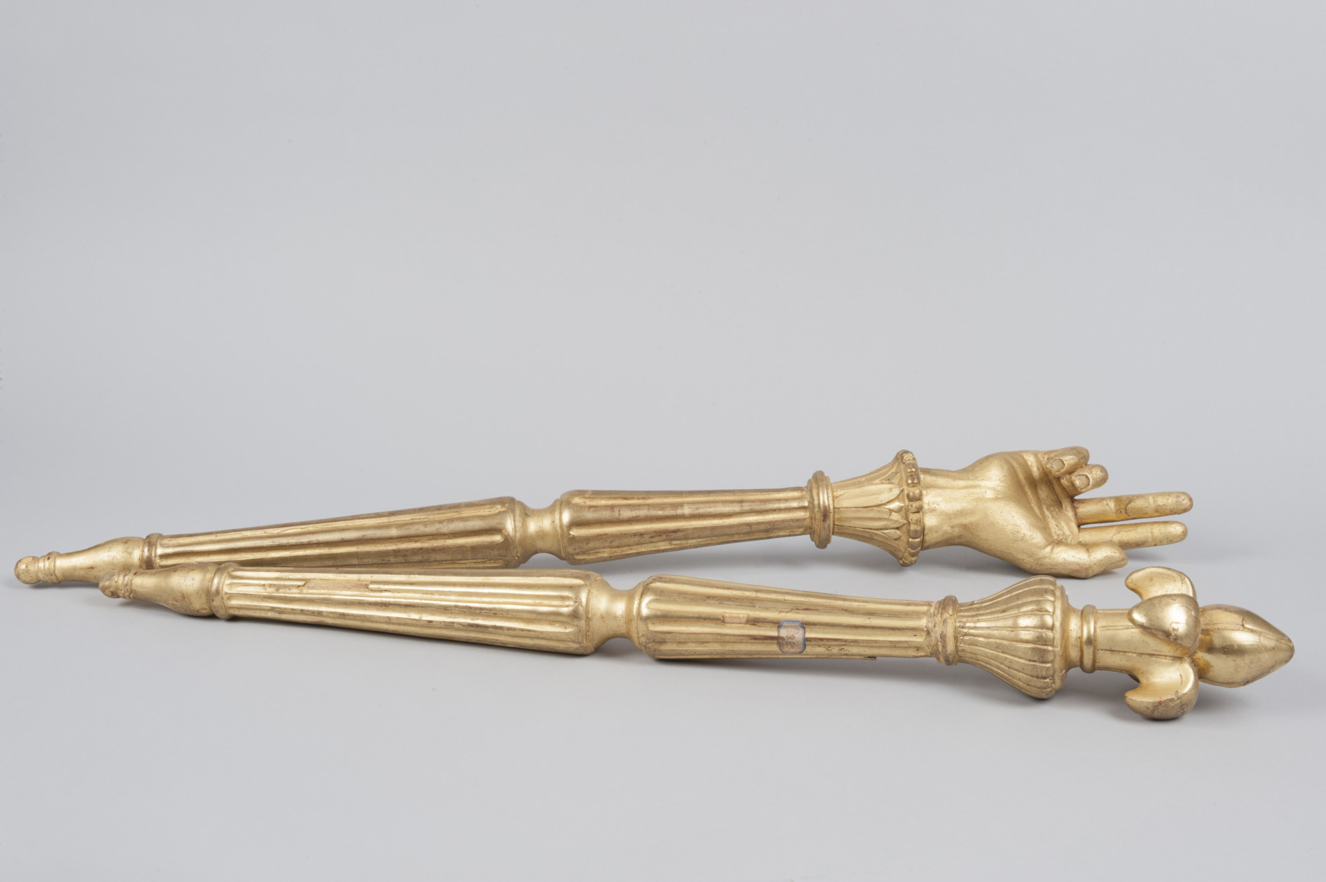 Main de justice et sceptre royal | 3 musées insolites en Anjou